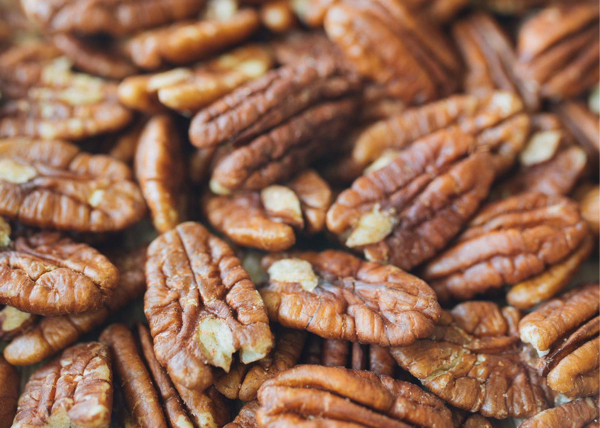 Shelled Pecans – Three Sisters Garden